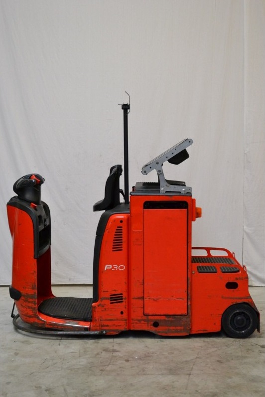 Влекач Linde P30 (132) 3000 kg