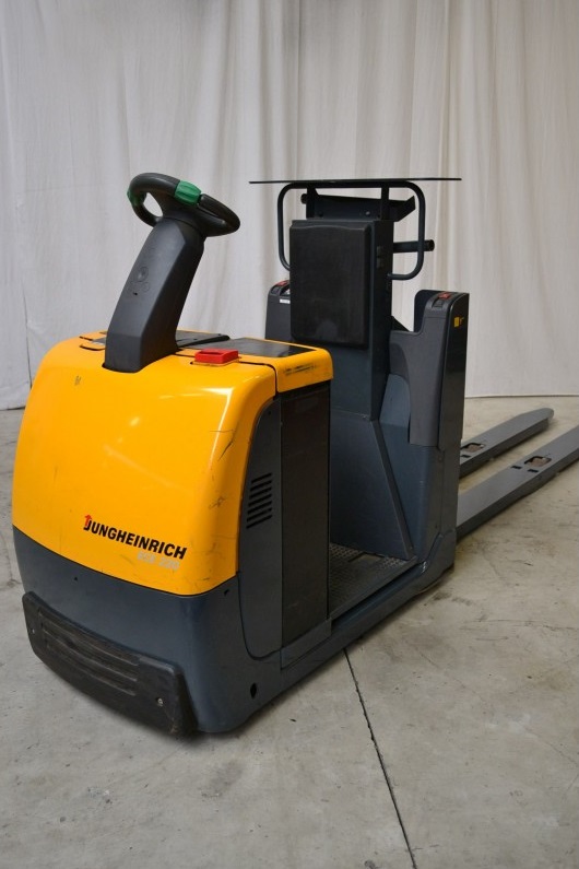 Електрически ордер пикър Jungheinrich ECE 220 HP