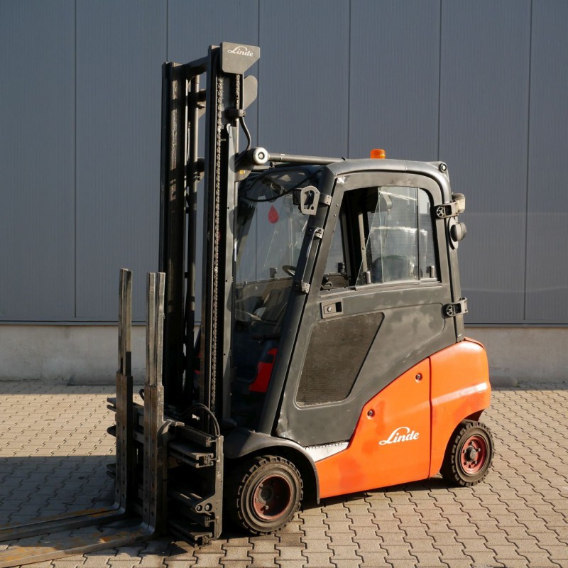 Дизелов мотокар Linde H20D-01