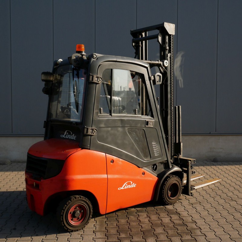 Дизелов мотокар Linde H20D-01