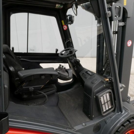 Газов мотокар Linde H 30T 393 3000 кг