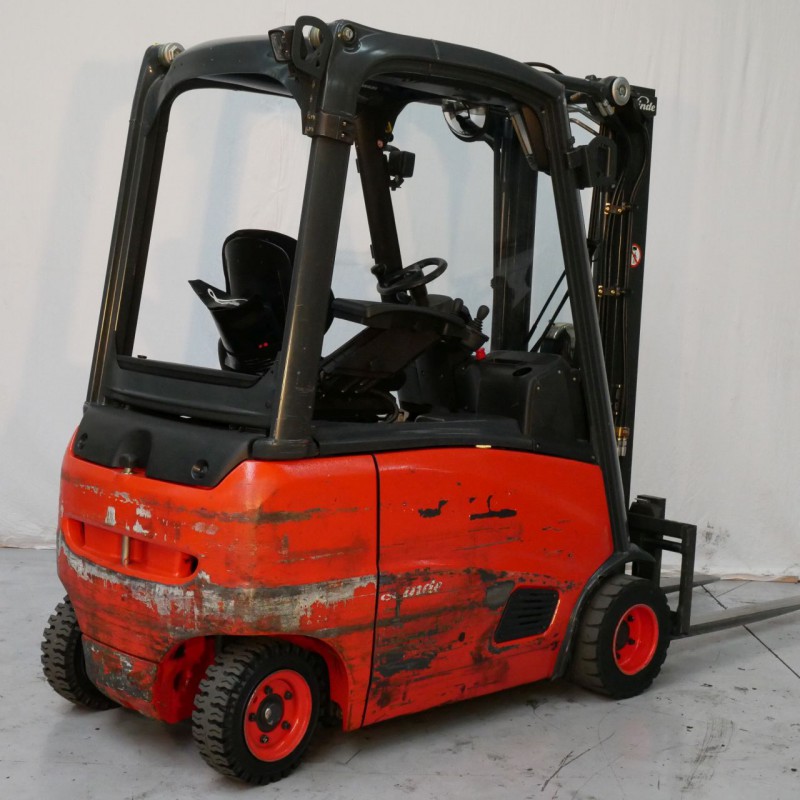 Електрокар 4-опорен Linde E20PH 386