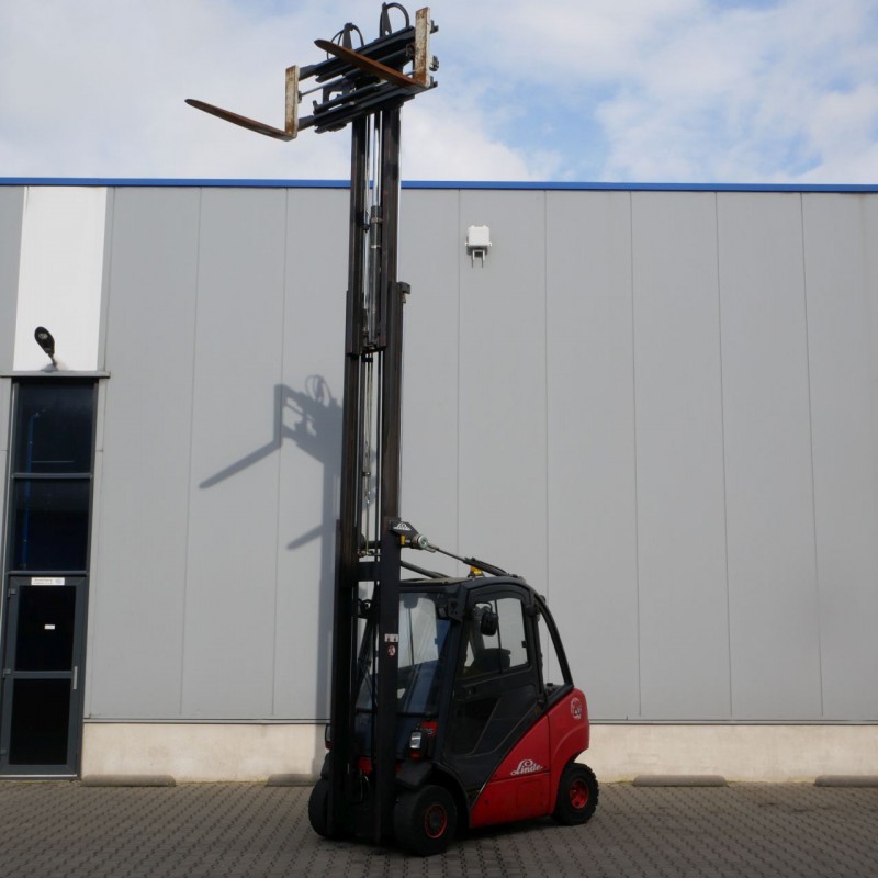 Мотокар дизелов Linde H25D 392