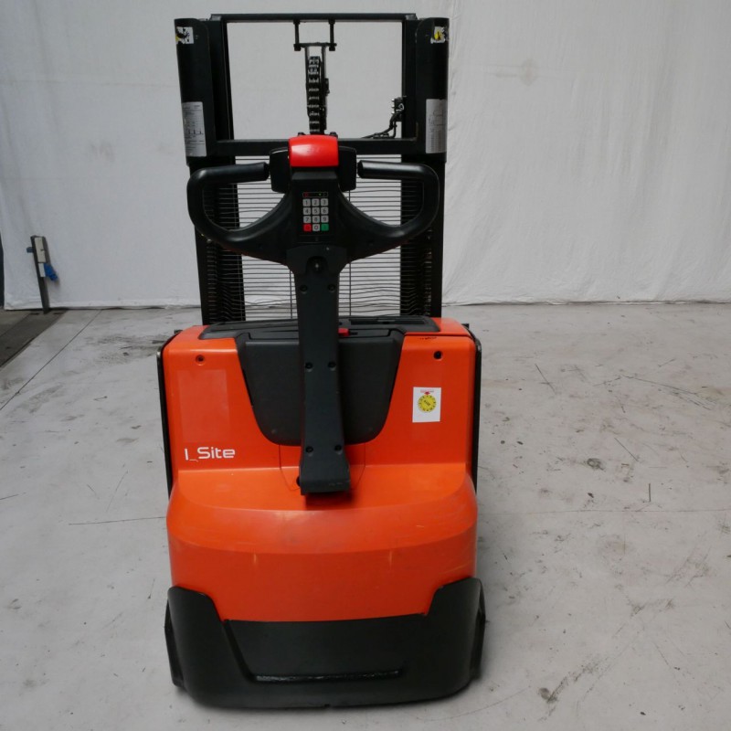 Електрически стакер BT SWE200D